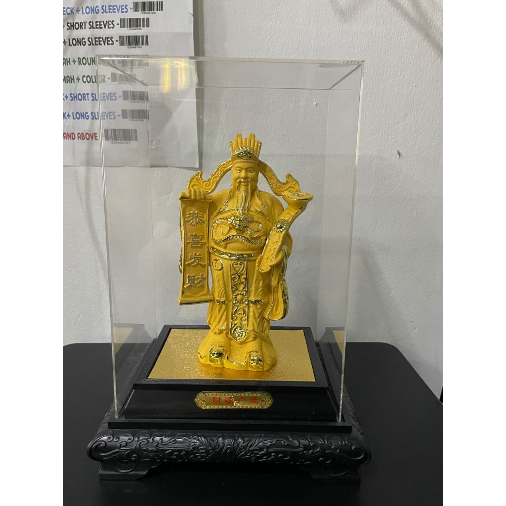 GOLDEN BIG GOD OF WEALTH FENG SHUI STATUE | Shopee Malaysia
