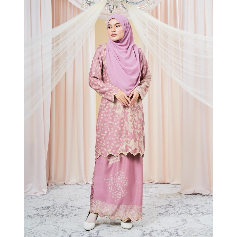 Baju Kurung Moden Batik Puteri Maya dan puteri Sari | Shopee Malaysia