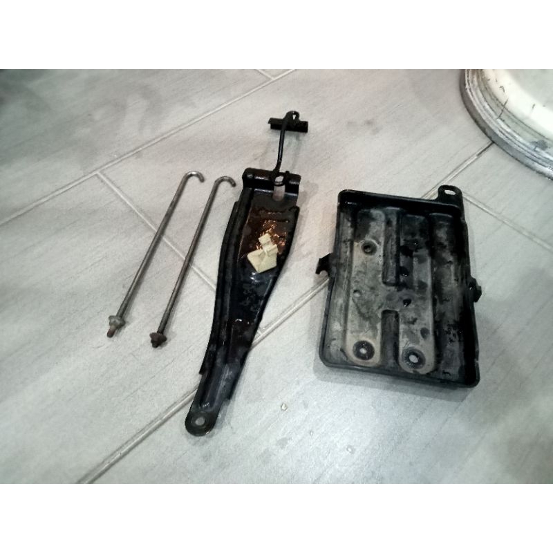 Perodua ALZA battery tray | Shopee Malaysia