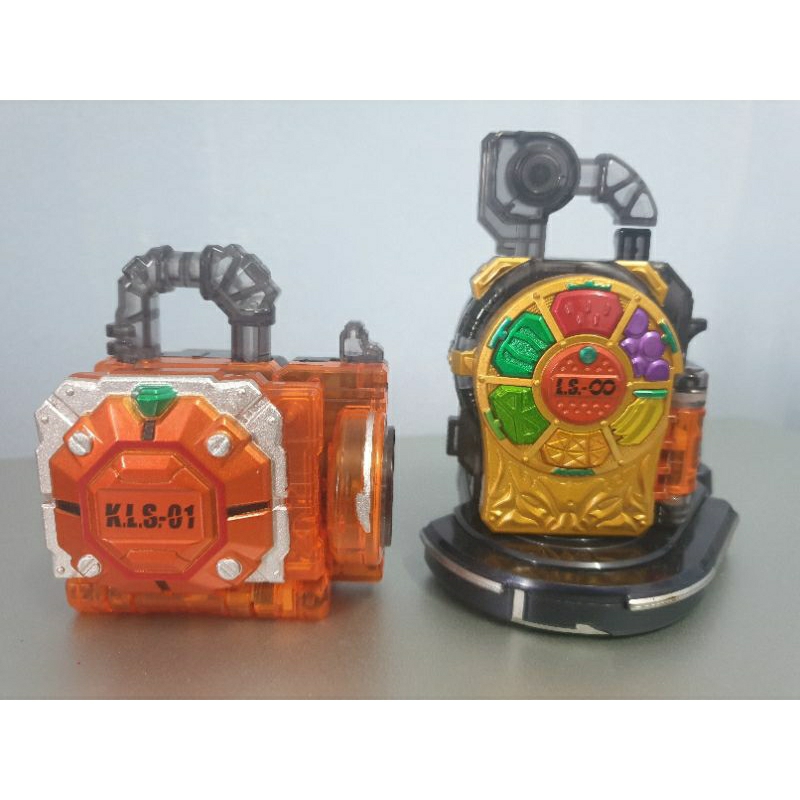 (BANDAI) DX Kamen Rider Gaim Kachidoki & Kiwami Lockseed Set | Shopee ...