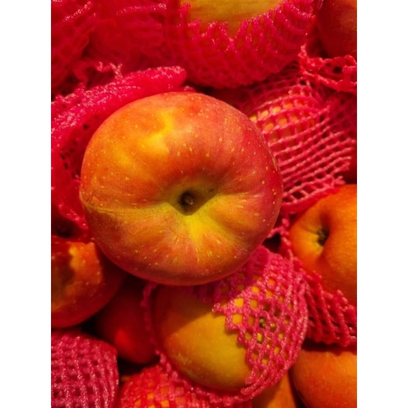 Epal Fuji Segar Size AAA | Shopee Malaysia