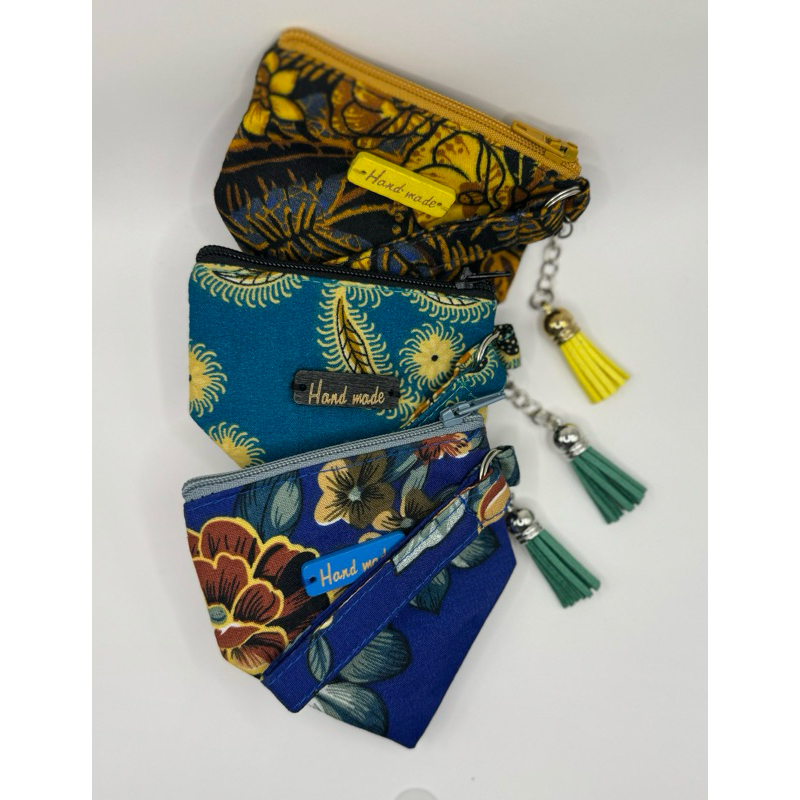 [Limited Edition] Handmade Batik Triangle Wristlets Bags (small ...