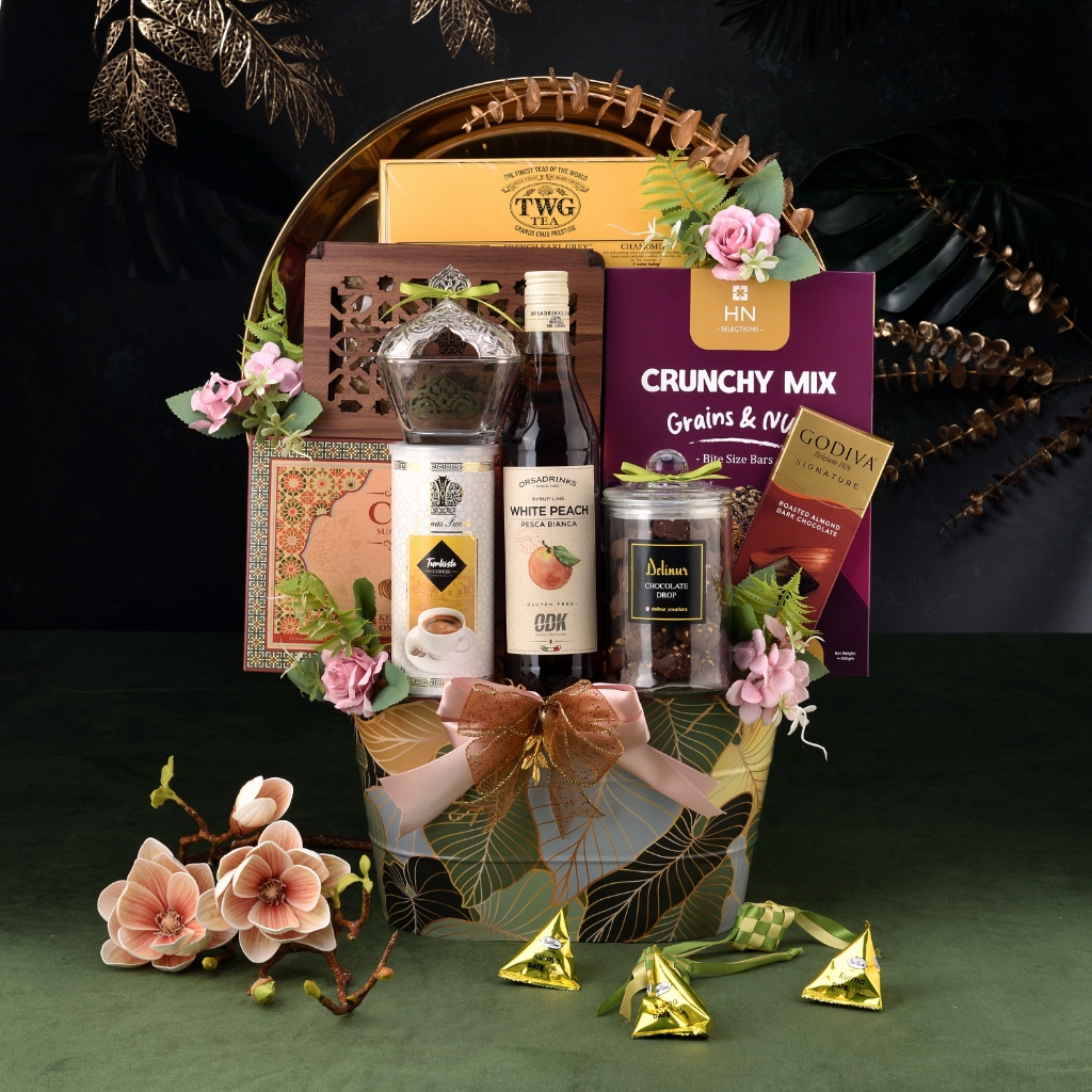 Hari Raya Hamper RM880 [HALAL Hamper] H01 Traditional Premium Hamper ...