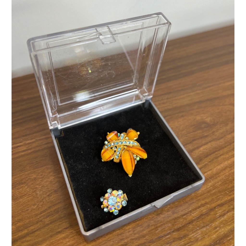 Kerongsang Bunga Oren Baby Blue Crystal BRC27 | Shopee Malaysia