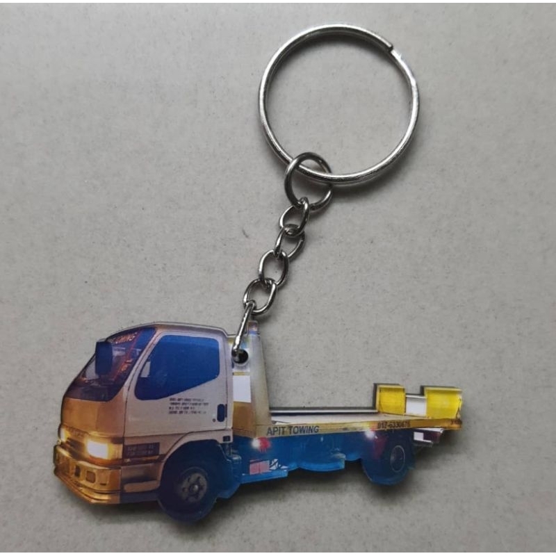 Mitsubishi Canter loader lorry 2d keychain | Shopee Malaysia
