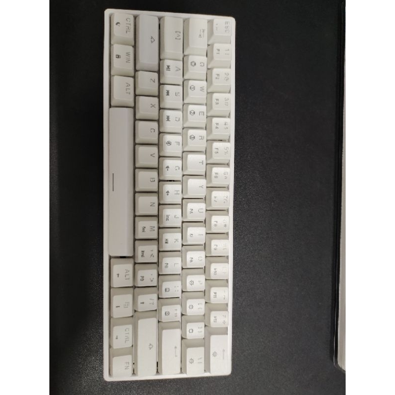 Skyloong SK61 white keyboard gateron yellow switch (secondhand item ...