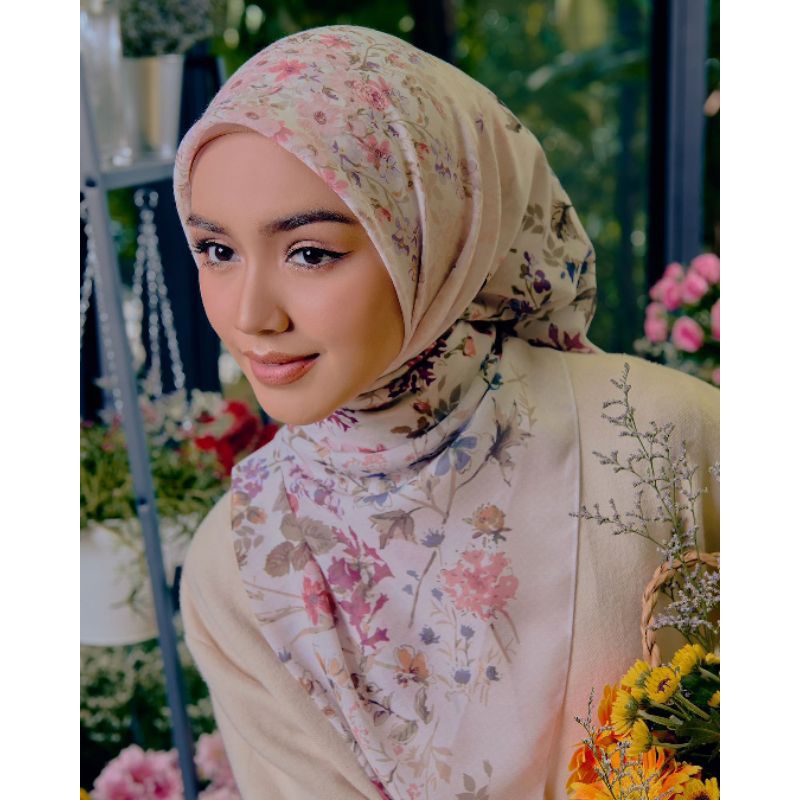 READY STOCK ORIGINAL TUDUNG BAWAL AMEERA ZAINI AZ DARLA/CARISSA/ARIANNA ...