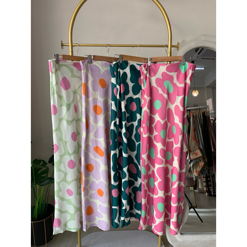 DOLLA SKIRT NEW 2024 | Shopee Malaysia