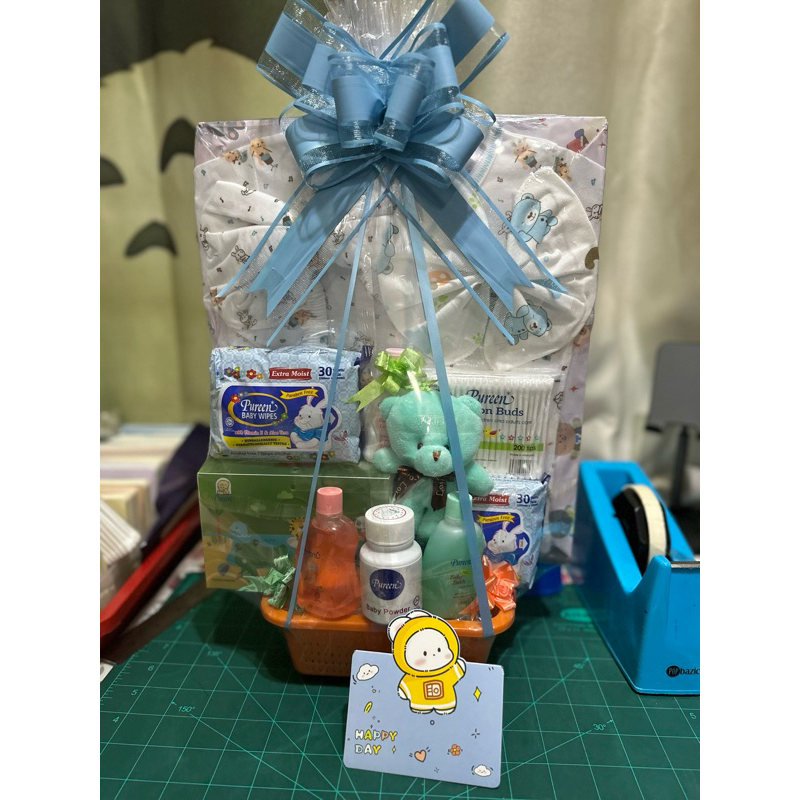 Newborn baby girl & boy hamper with pureen toiletries ( regular)travel ...