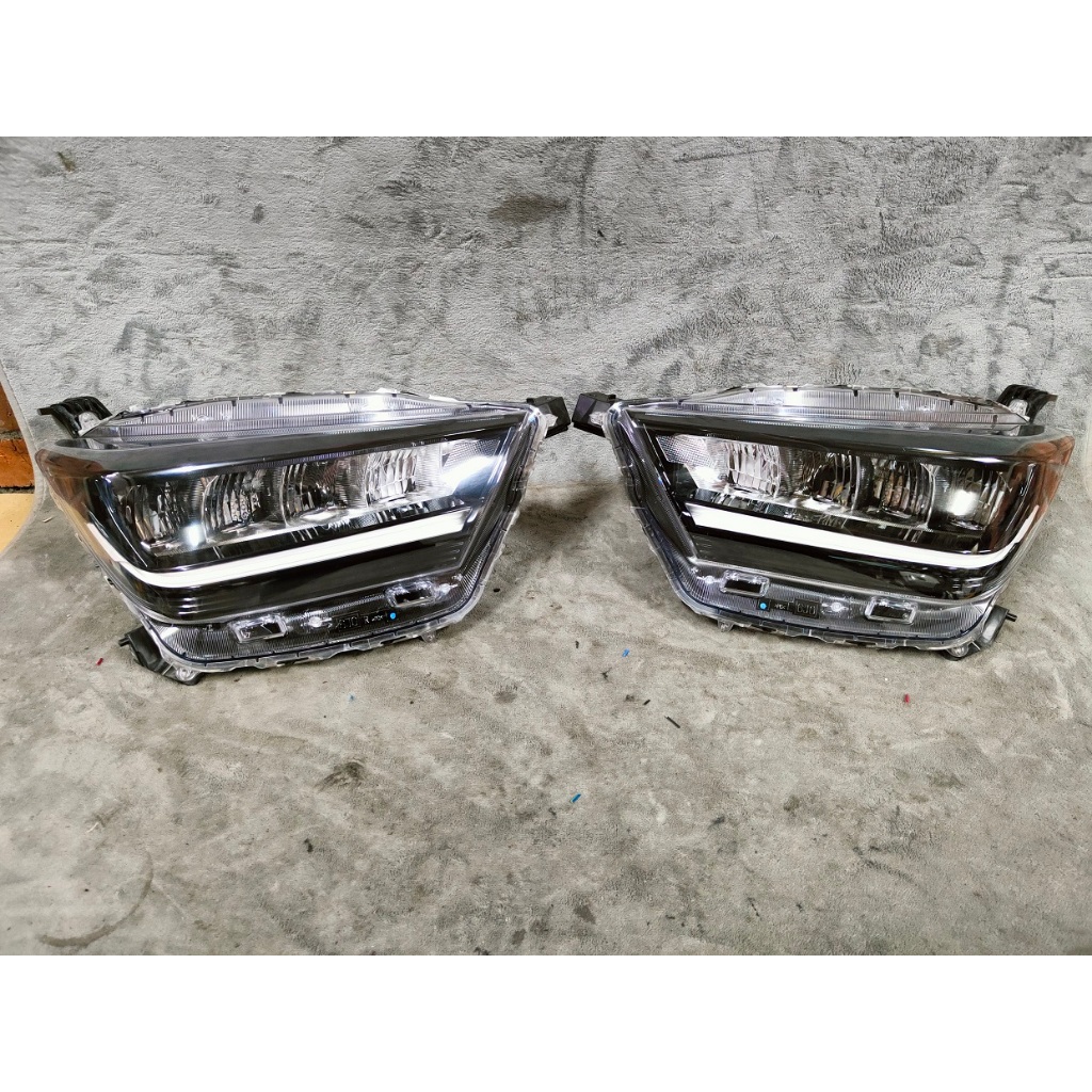 ORIGIGNAL!!! FULL LED Perodua Axia Front Head Lights Lamps Lampu Depan ...