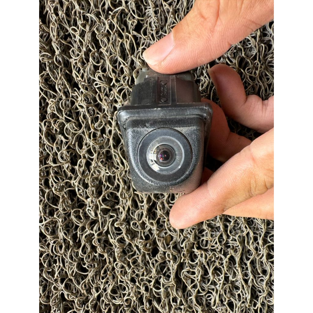BMW F10 ORI BOOT TRUNK REVERSE CAMERA (USED) | Shopee Malaysia
