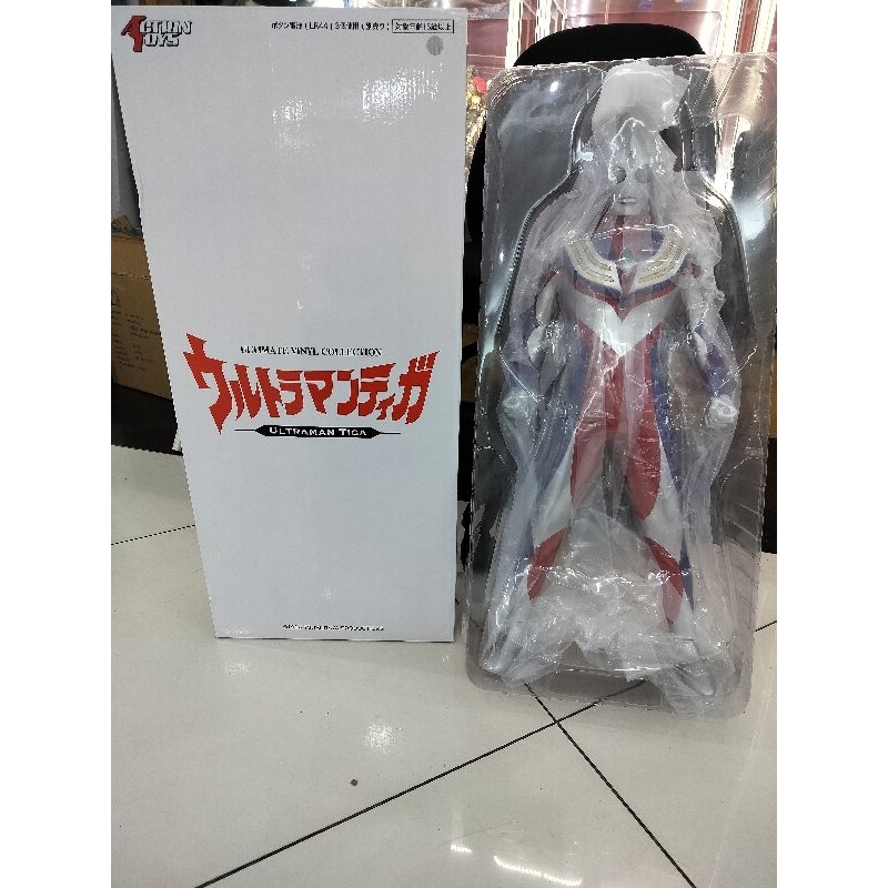 Action Toys Ultimate Vinyl Collection - Ultraman Tiga > 2 feet tall ...