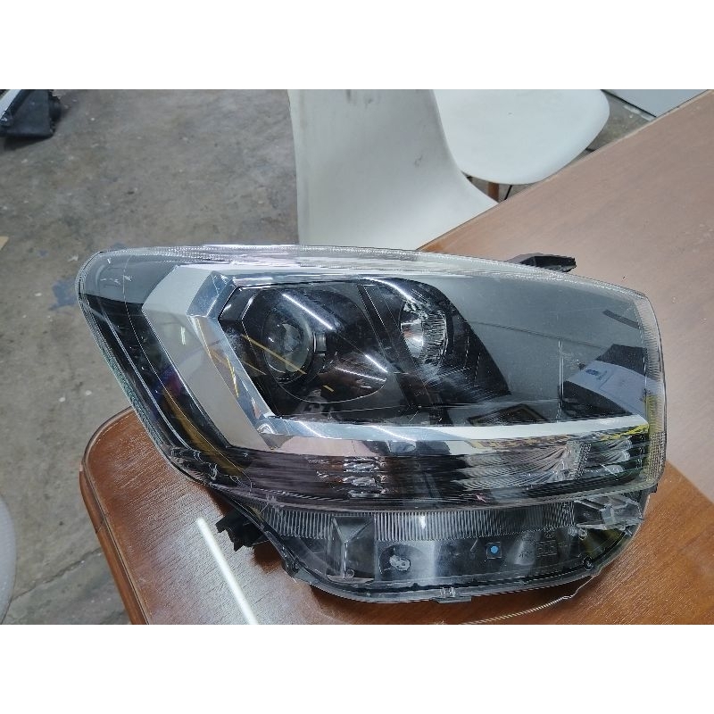 HEADLAMP PERODUA AXIA SE ADVANCE ORIGINAL USED ( RH& LH) | Shopee Malaysia