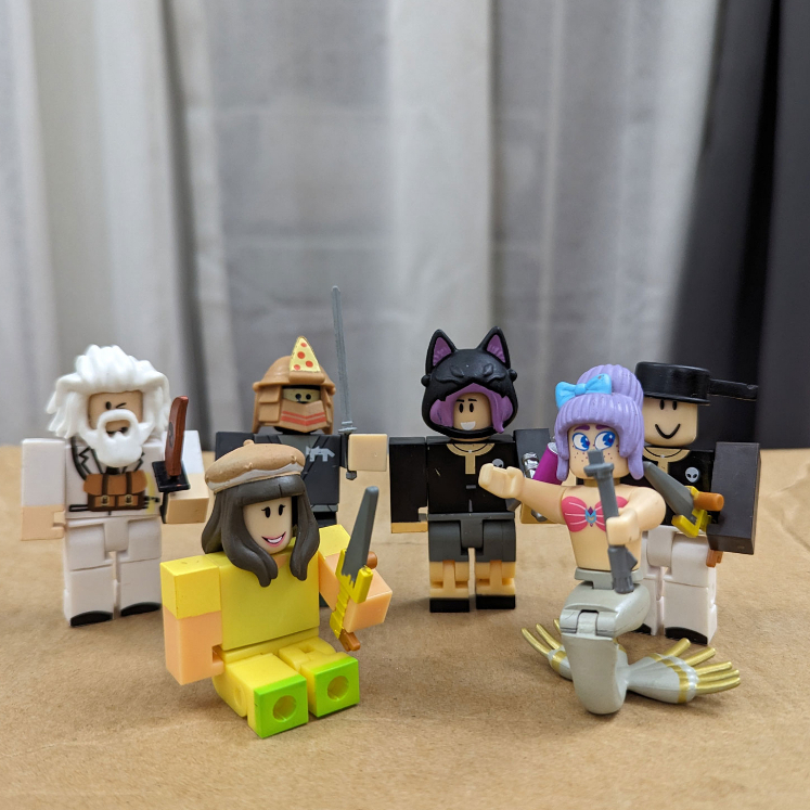 CHOOSE YOUR DESIGN Roblox Mini Figurine Collectible Action Figure Toys ...