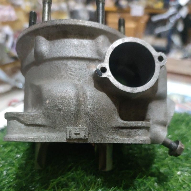BLOCK TZM SECOHAND ORIGINAL MOTOR SIAM YAMAHA CODE. 1-1 condition ok ...