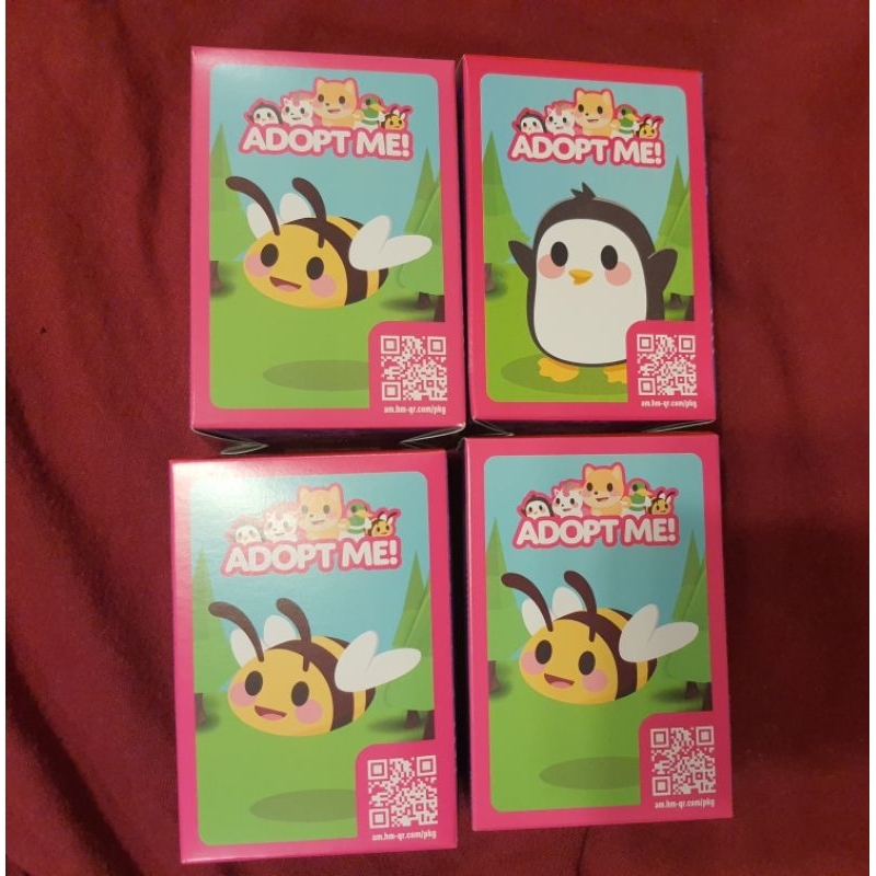 McDonald's Adopt Me Bee & Penguin | Shopee Malaysia McDonald's Adopt Me Bee & Penguin | Shopee Malaysia
