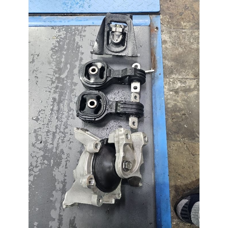 Honda CRV SWA ENGINE MOUNTING SET ORIGINAL *USED PART* | Shopee Malaysia