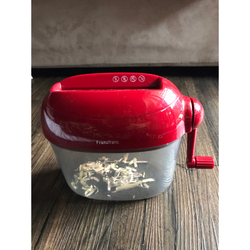 Used Heavy Duty Paper shredder hand mini A6 paper size crinkle zigzag ...
