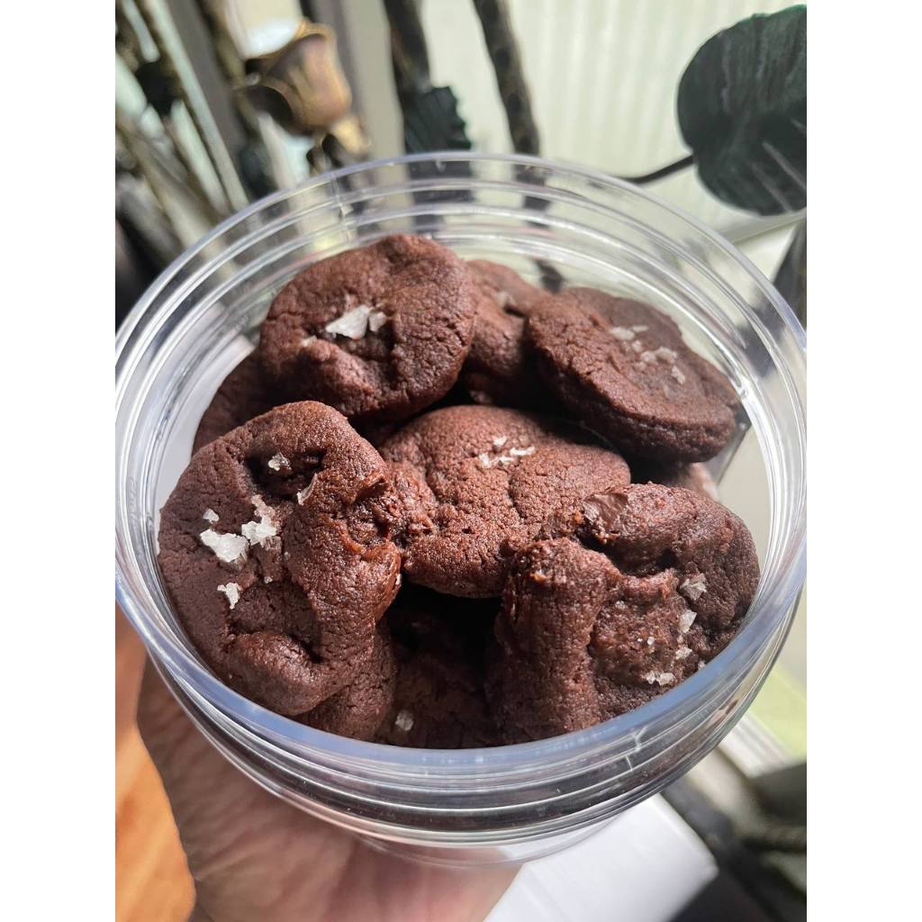 Korova Sable Sea Salt Dark Chocolate Chip Cookies | Shopee Malaysia