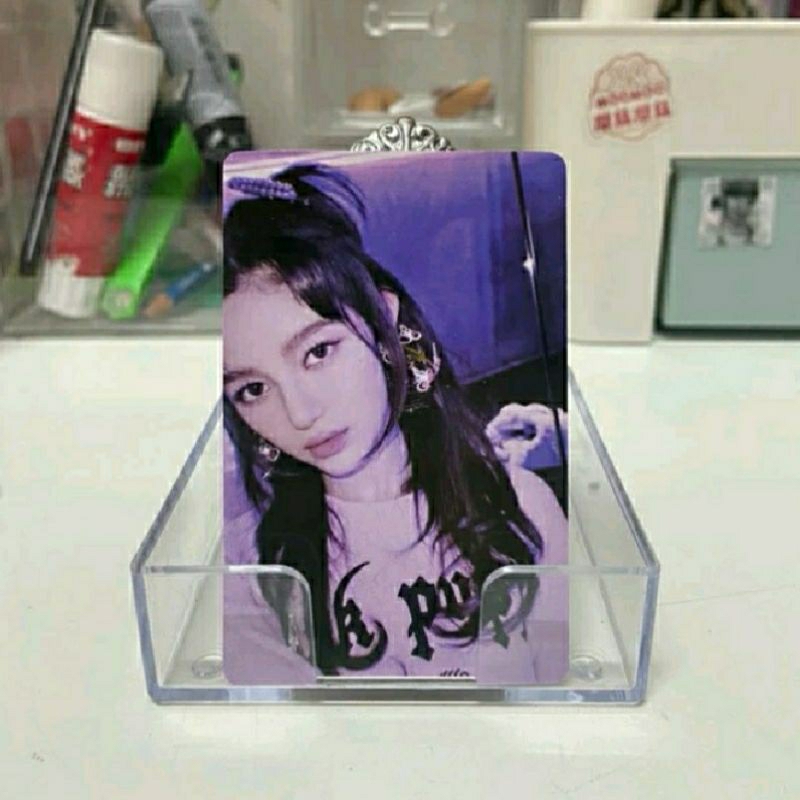 Newjeans (purple) Danielle UNOFFICIAL Lomocard | Shopee Malaysia