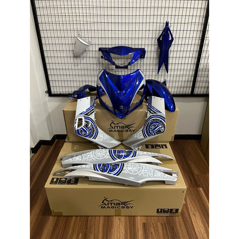 MAGIC BOY COVER SET CUSTOM YAMAHA LC135 V1 BLUE BATIK 💙 | Shopee Malaysia