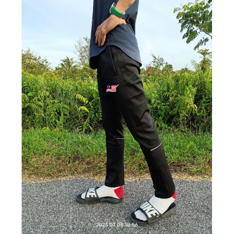 🔥 NEW 🔥 SELUAR TRACKSUIT @ SELUAR TREK N1K3 ACADEMY 2021 STRIPE ...