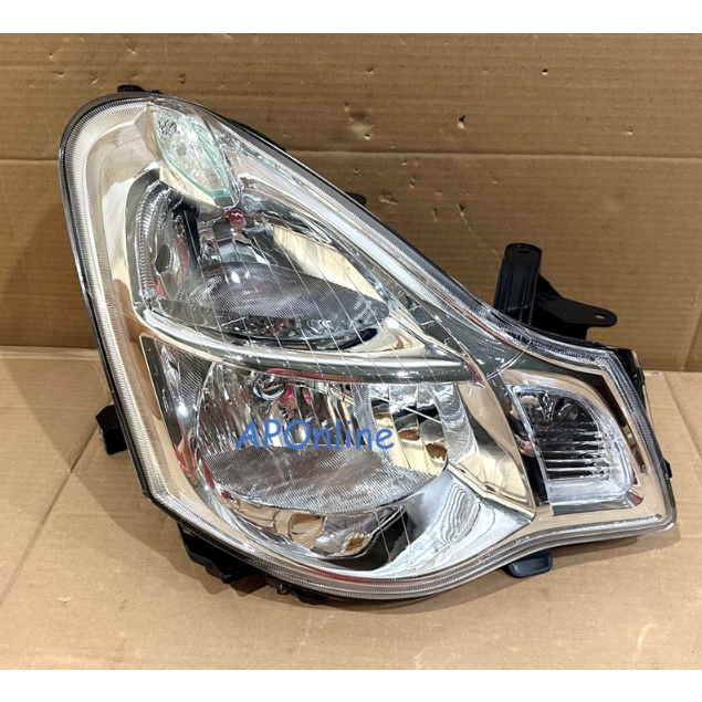 Nissan Sylphy G11 2008-2013 Head Lamp / Lampu Depan / Head Light (With ...