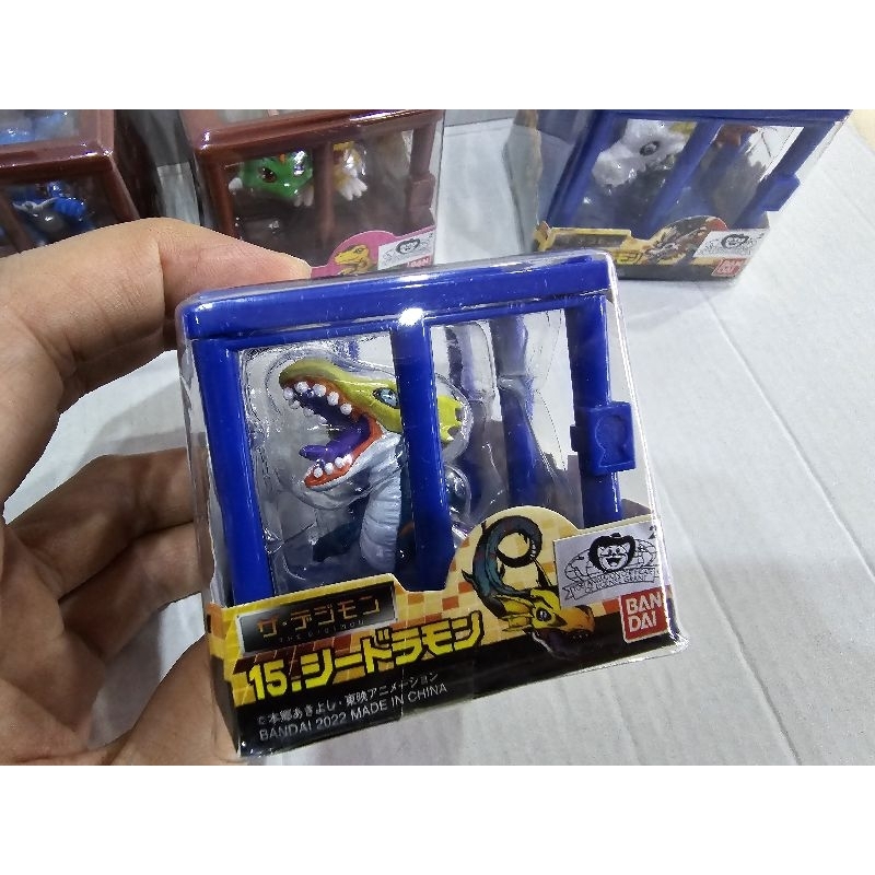 Bandai The Digimon New Collection Figure Cage - Agumon / V mon / Metal ...