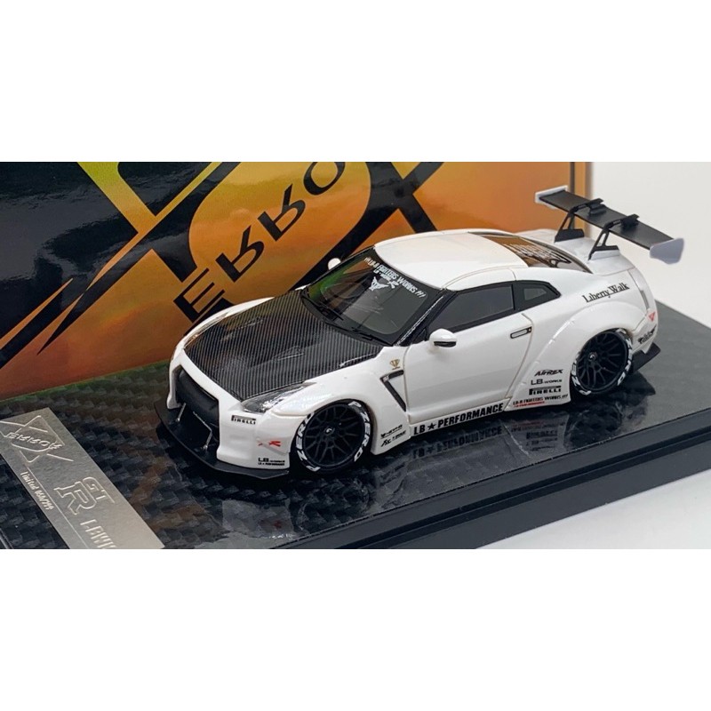 Error404 1/64 LBWK Nissan Skyline GT-R (R35) - White / Carbon Hood ...