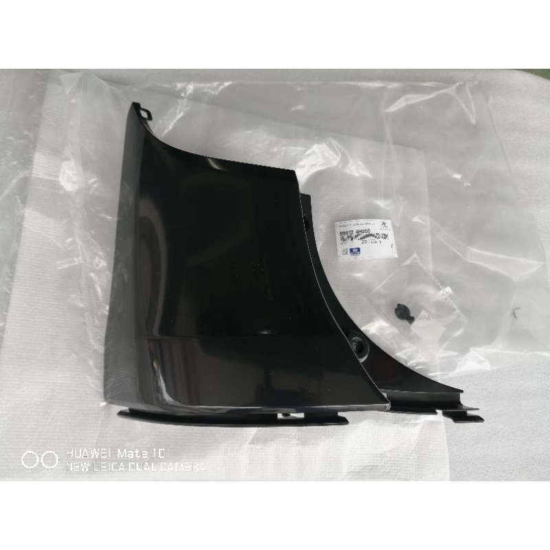 HYUNDAI STAREX REAR SIDE BUMPER GARNISH LEFT (PASSENGER SIDE) 86612 ...