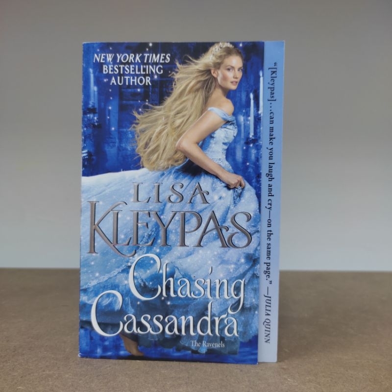 (With Stepback) Chasing Cassandra - Lisa Kleypas | Shopee Malaysia
