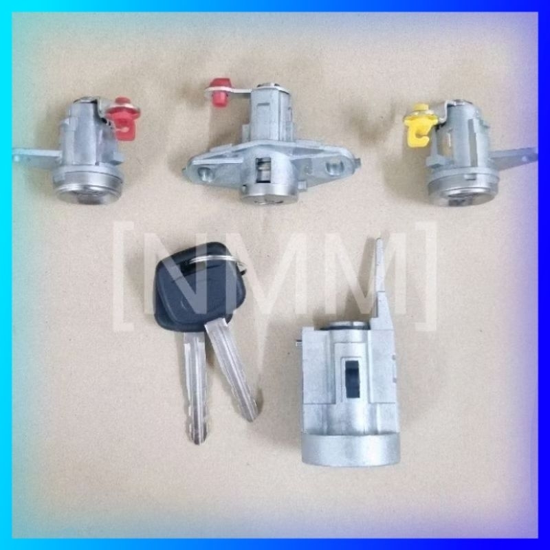 Toyota Corolla AE110/AE111 Ignition Starter & Door Lock Full Key Set ...