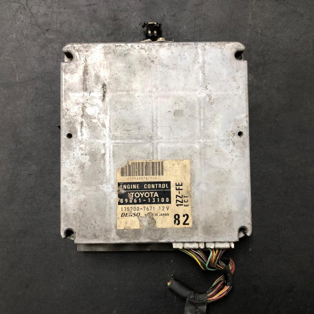 TOYOTA COROLLA SPACIO ZZE122 Engine Control Unit ECU 1ZZ-FE ECT 89661 ...