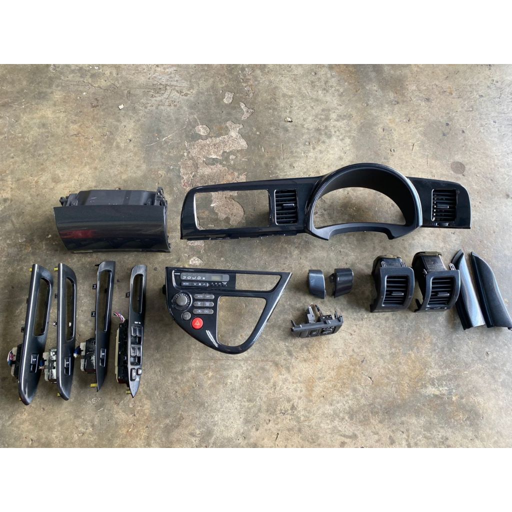 TOYOTA WISH 2004-2006 DASHBOARD METER COVER SET | Shopee Malaysia