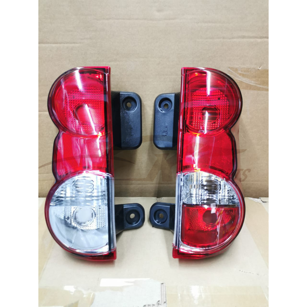 NISSAN URVAN NV200 REAR TAIL LAMP / TAIL LIGHT / LAMPU BELAKANG BESAR ...