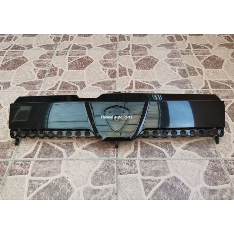 Proton Saga LMST 1st Model, Radiator Grille. PW595957 | Shopee Malaysia
