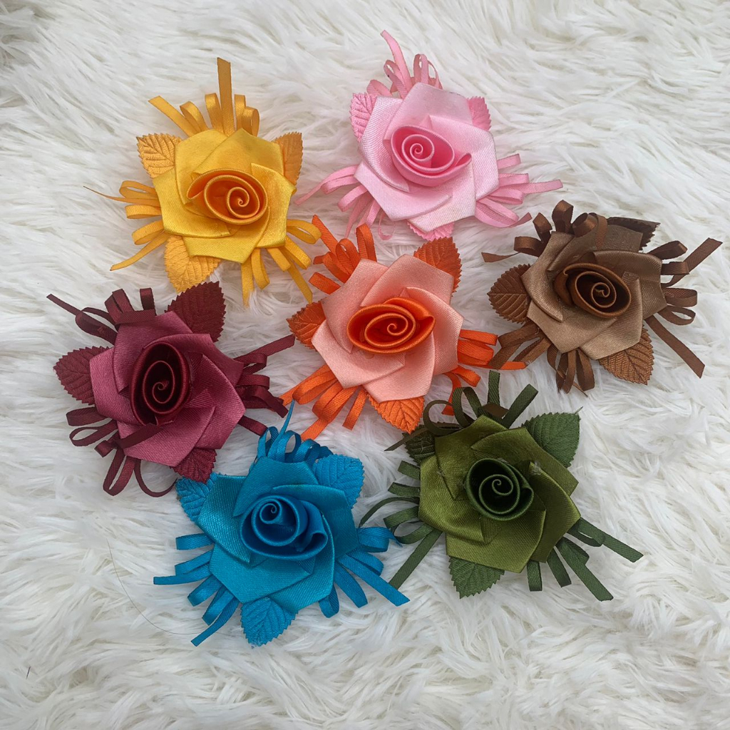 [Ready Stock] 6CM Triangle Flower Corsages with Pin/ Bunga Rozek/ Bunga ...