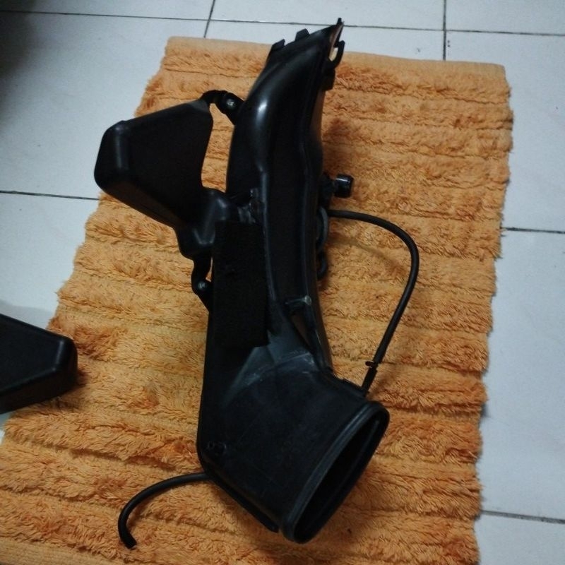 Honda CBR1000RR Fireblade Pikachu 2012 - 2016 intake air duct / ram air ...