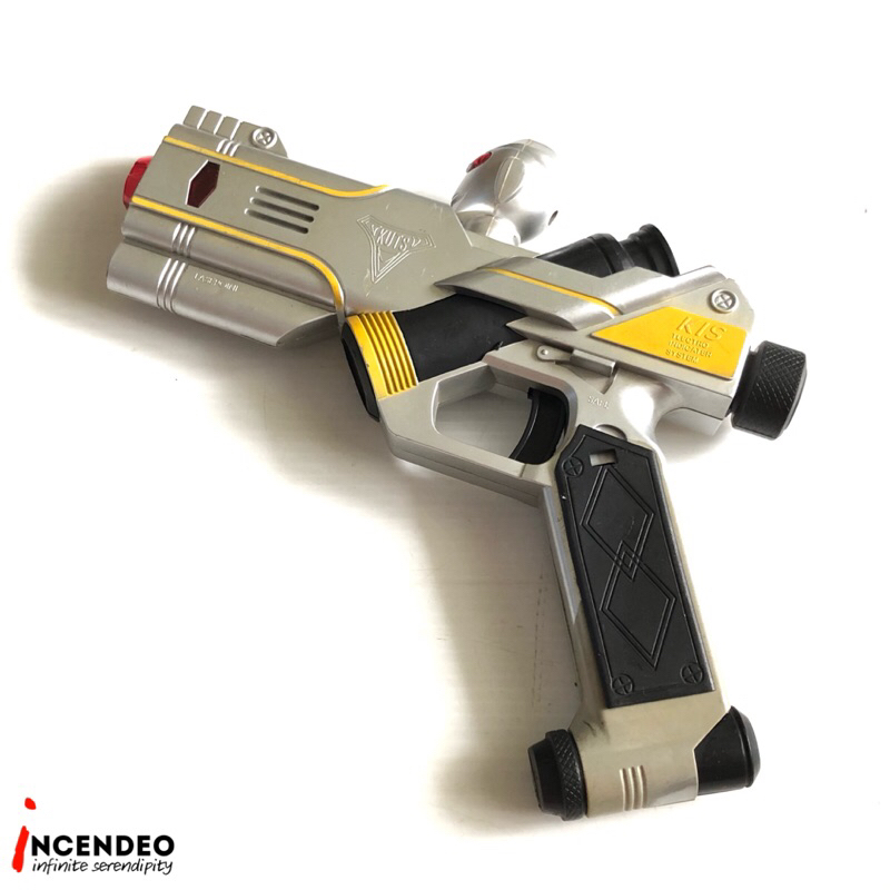 Vintage Taubursya Ultraman Guts Hyper Gun Toy (1996) | Shopee Malaysia