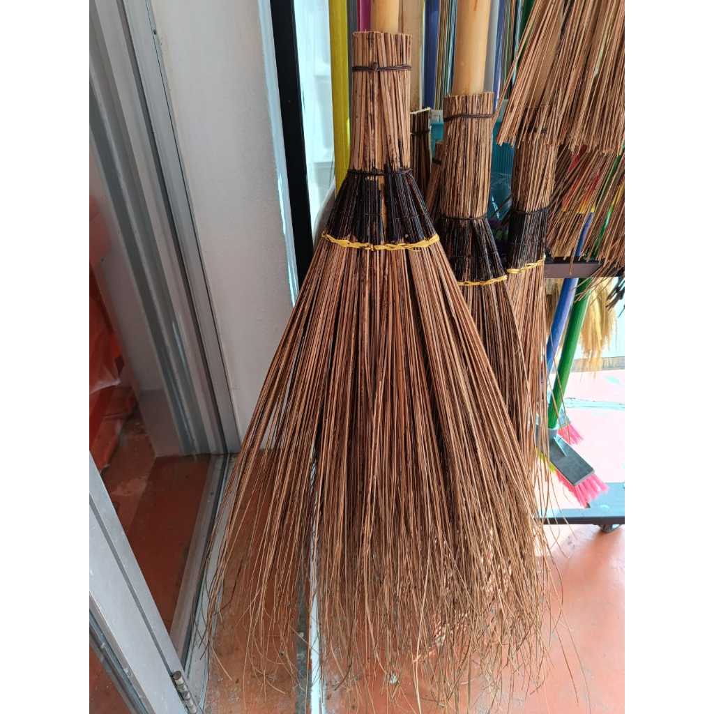Wecareyou20 Penyapu Lidi Kelapa Bertangkal Berhulu Coconut Leaf Broom ...