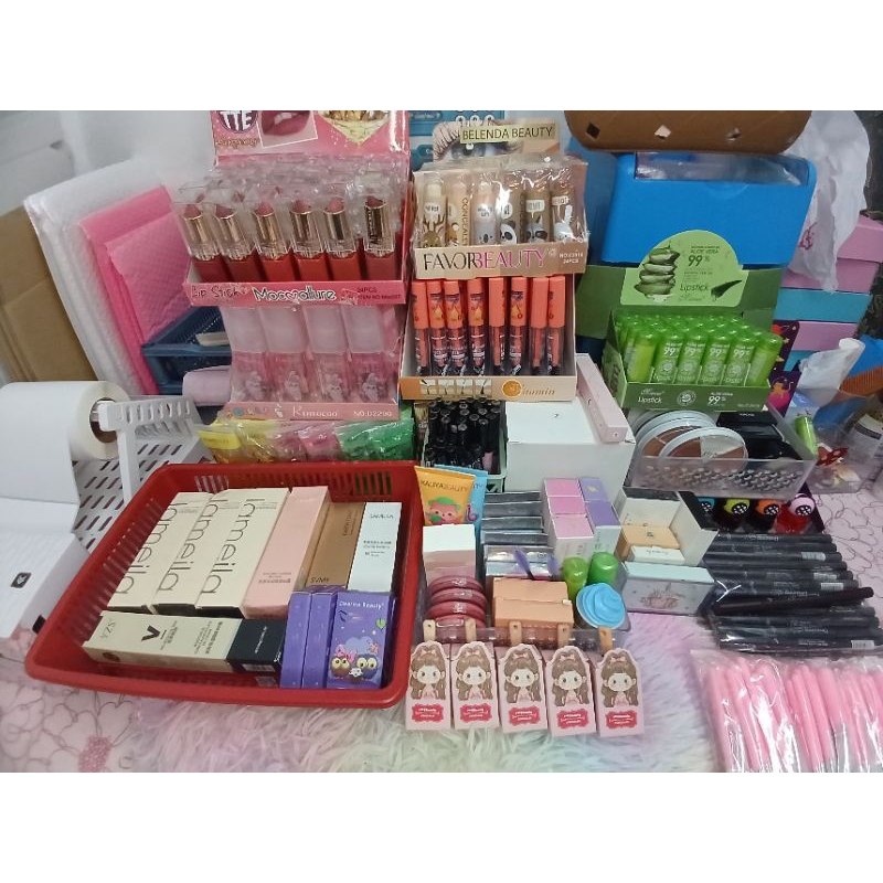 Set Makeup Random + freebies (8pcs) | Shopee Malaysia