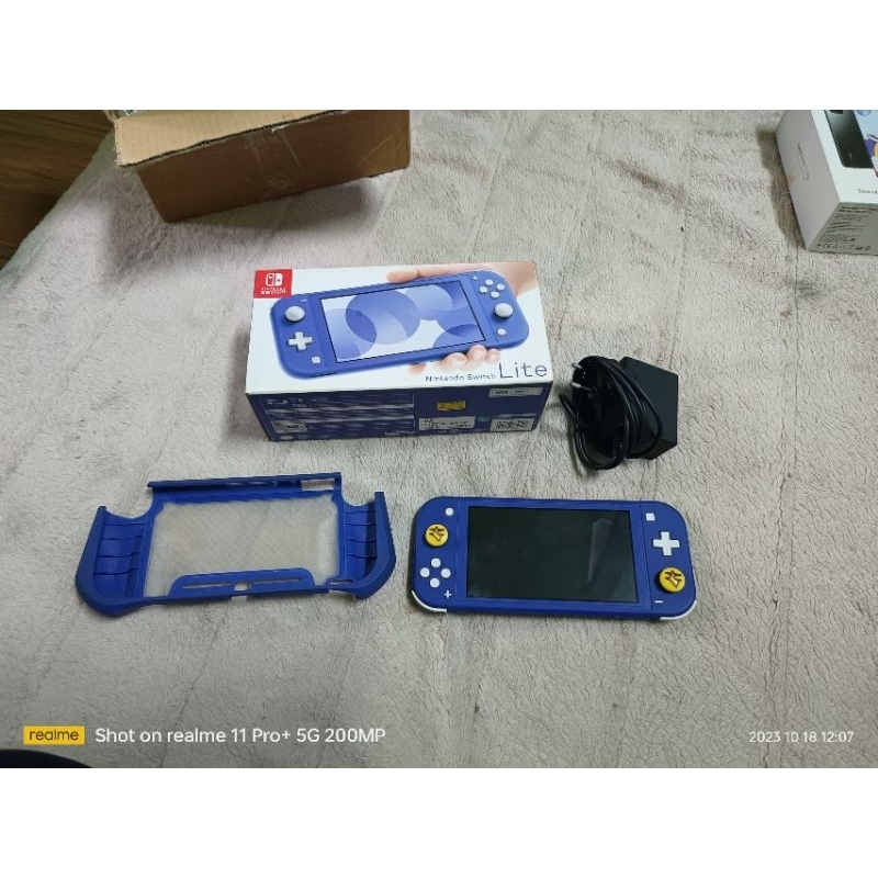Nintendo switch lite Blue fullbox | Shopee Malaysia