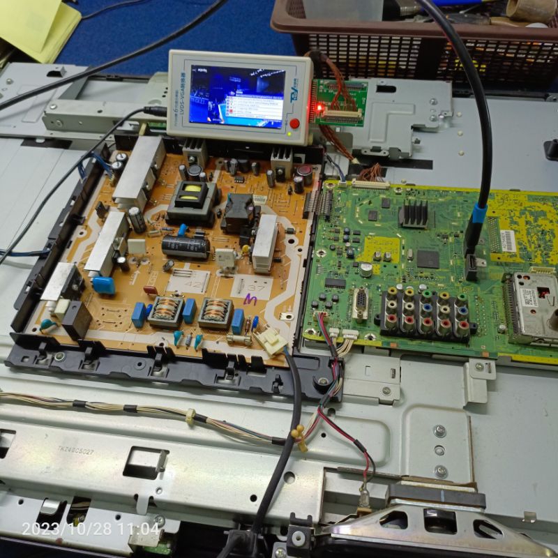 PANASONIC TH-L37X10K LCD TV SPAREPARTS (USED) | Shopee Malaysia