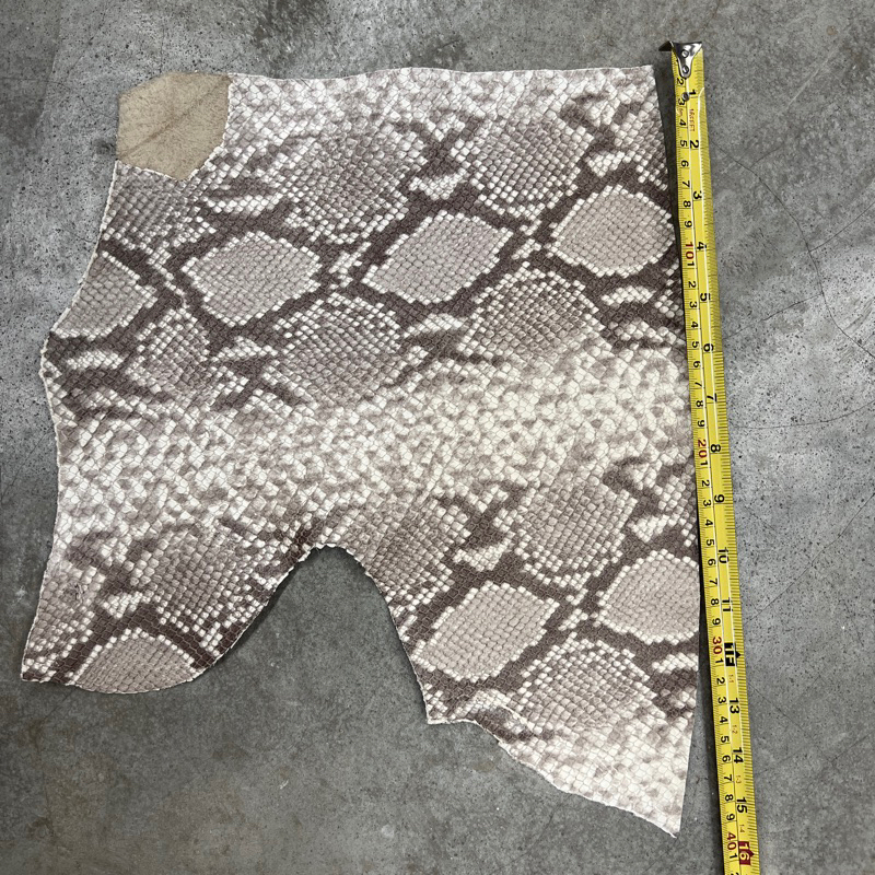 Snake Embossed leather on Cowhide Cetak Ular Kulit Lembu | Shopee Malaysia