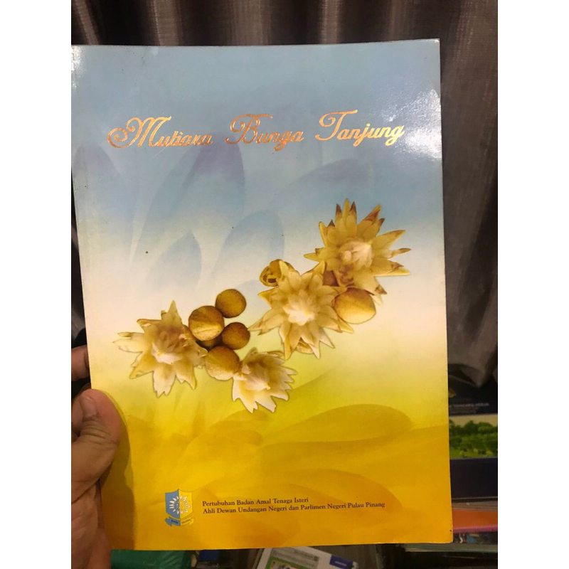 Majalah Isteri ADUN Penang Tahun 2006 (Mutiara Bunga Tanjung) | Shopee ...