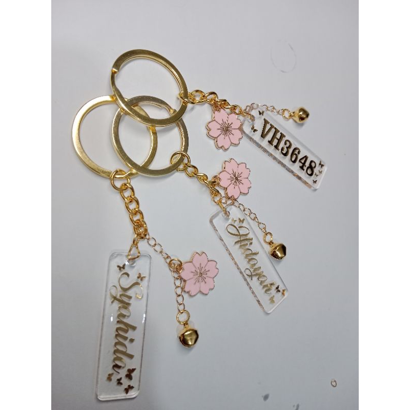 Customade Keychain / keychain kereta / gold keychain nama / rantai ...