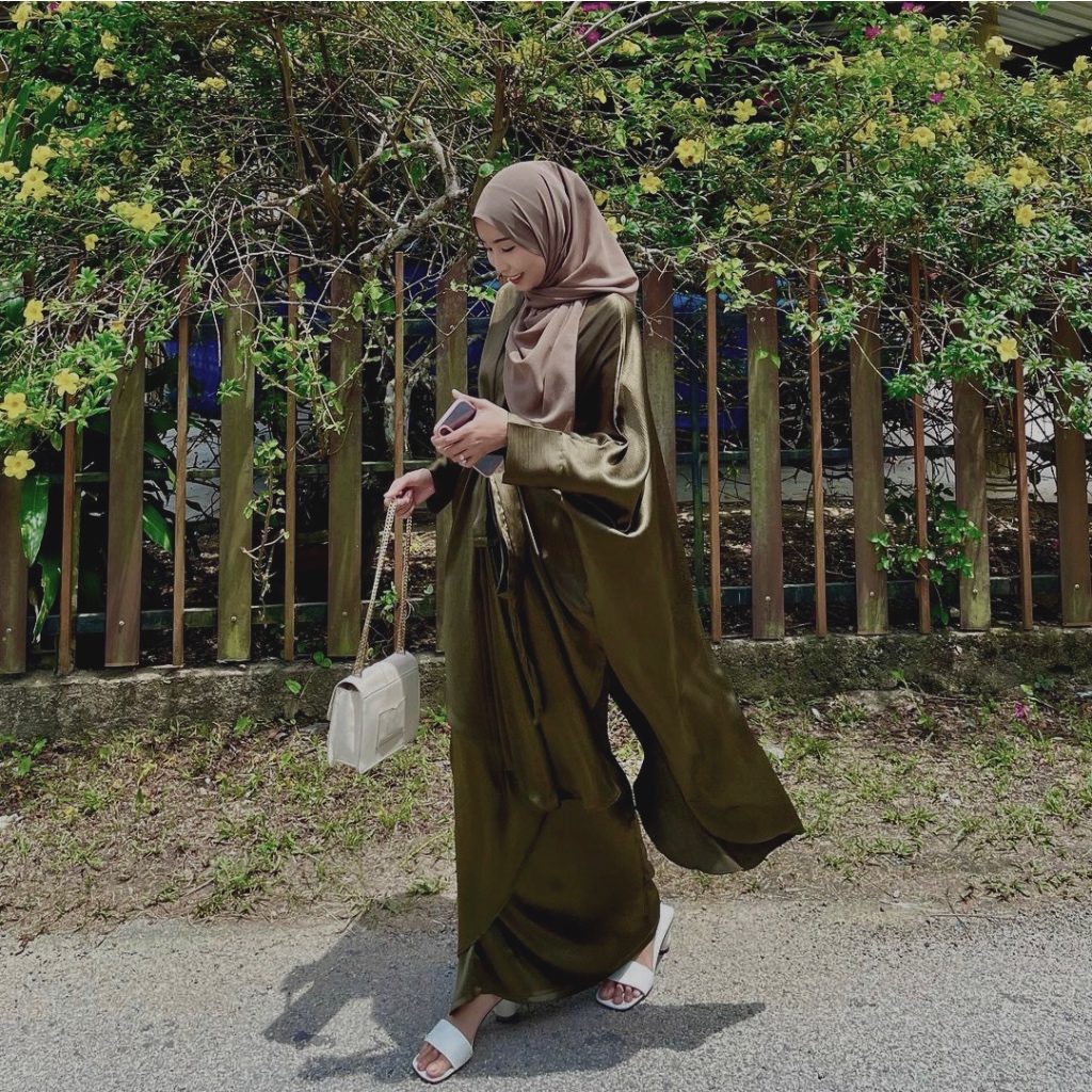 Readystock Seri Kaftan Haurabelle Baju Raya Moden Shimmer Silk Sejuk ...