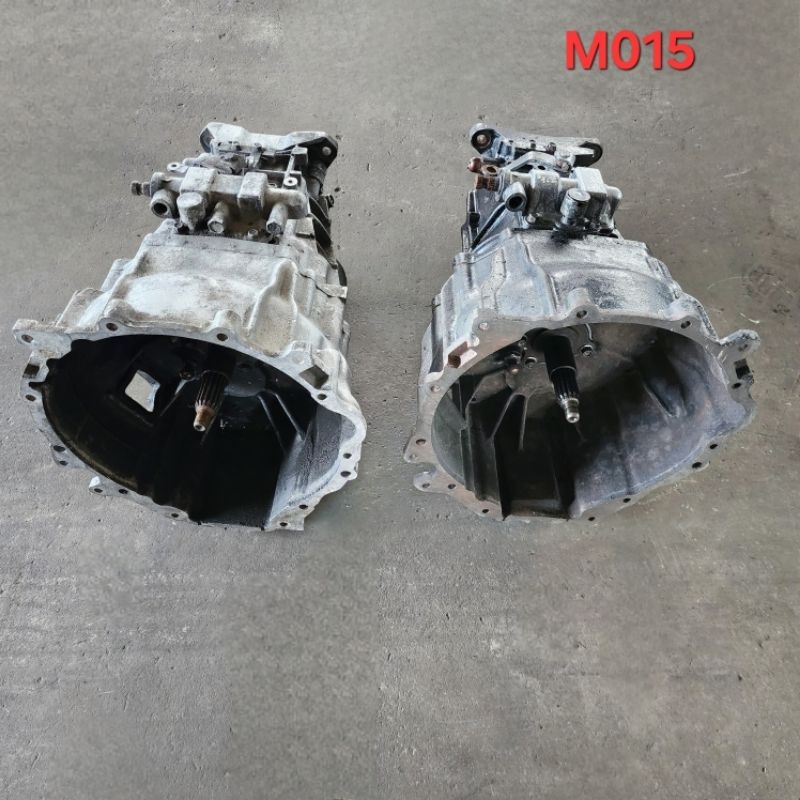 Mitsubishi Fuso Canter M015 M025 M035 manual gearbox transmission ...