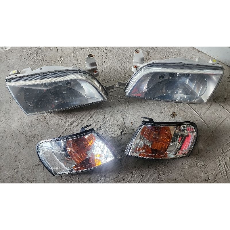 (USED JAPAN HALFCUT) HEADLAMP SET CRYSTAL COMPLETE SIGNAL TOYOTA SEG ...