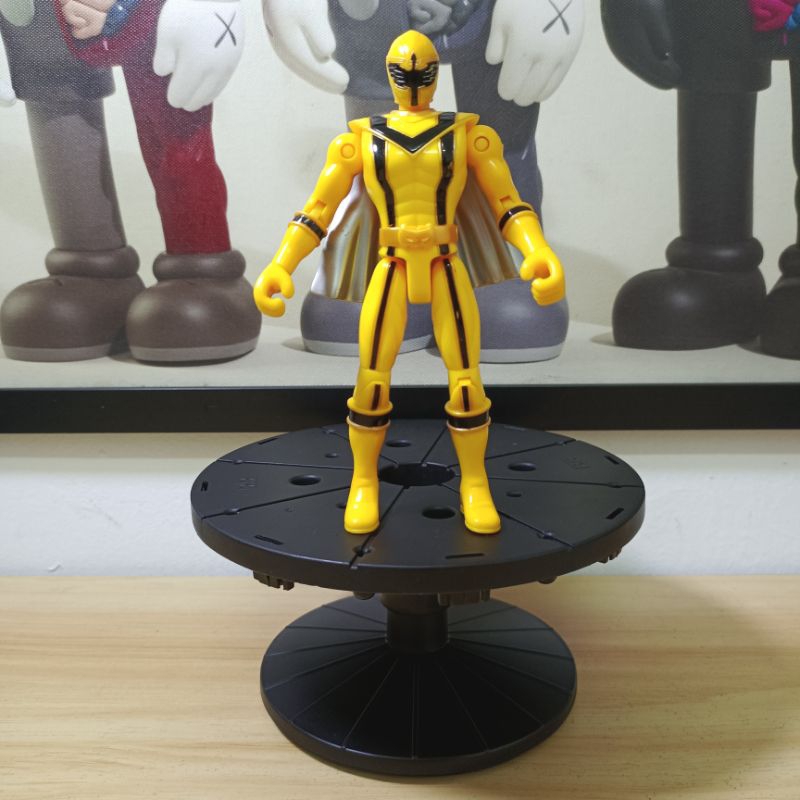 Bandai Power Rangers Mystic Force Mahou Sentai Magiranger Magi Yellow ...